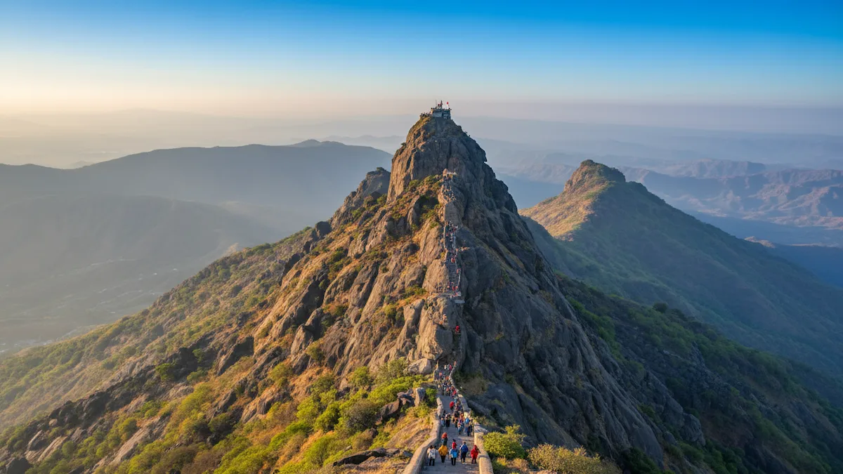 Girnar Hill 2026: Sacred Pilgrimage, Jain Tirth, And Dattatreya Legacy ...